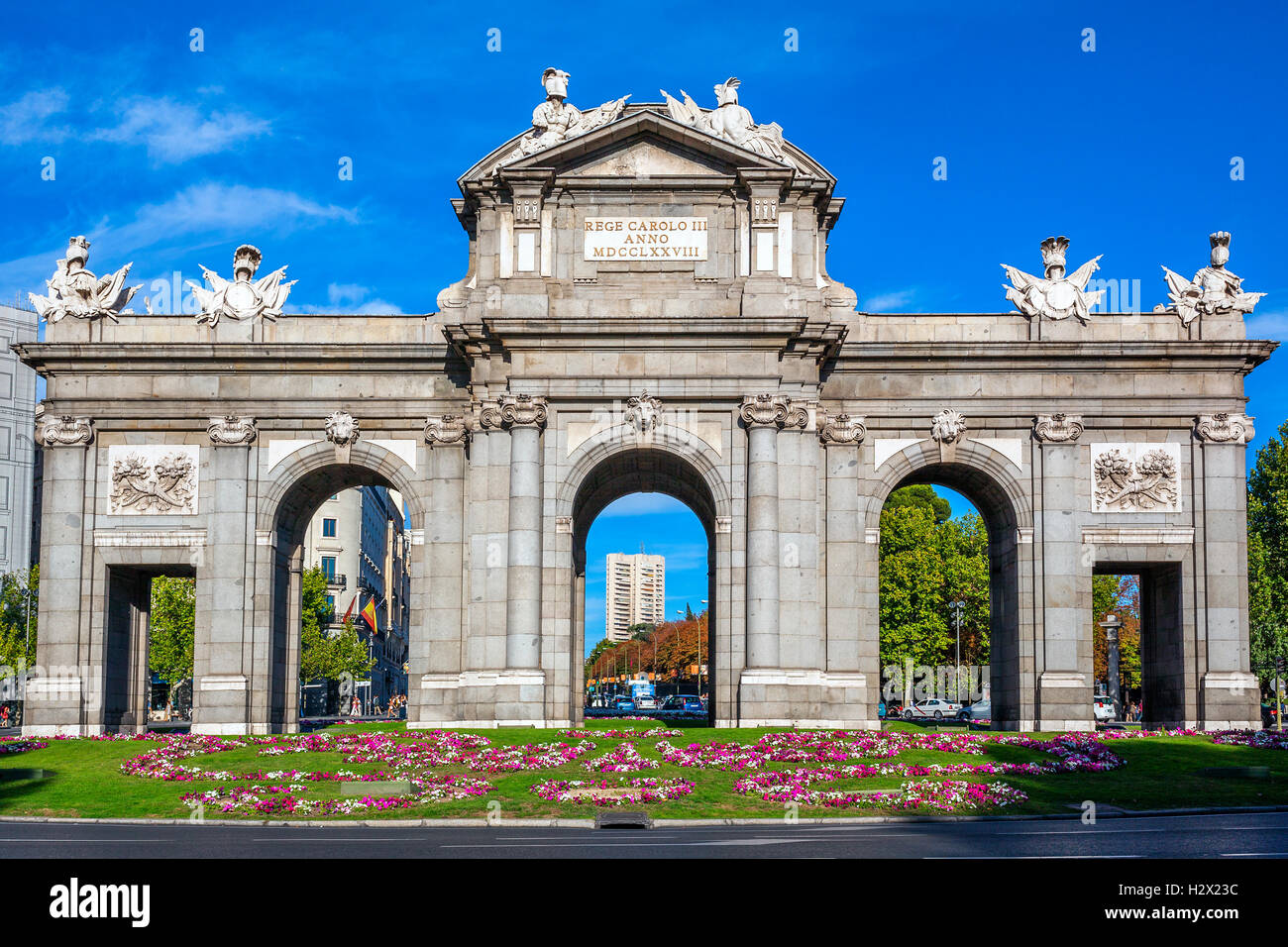 The famous Puerta de Alcala Stock Photo - Alamy