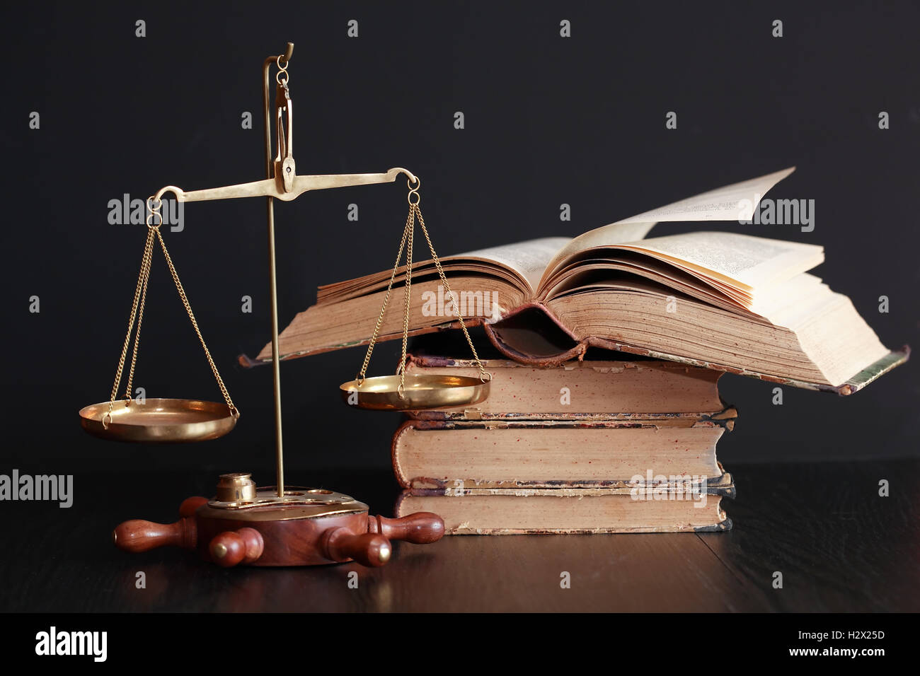 Weight Scale And Books Stock Photo - Alamy