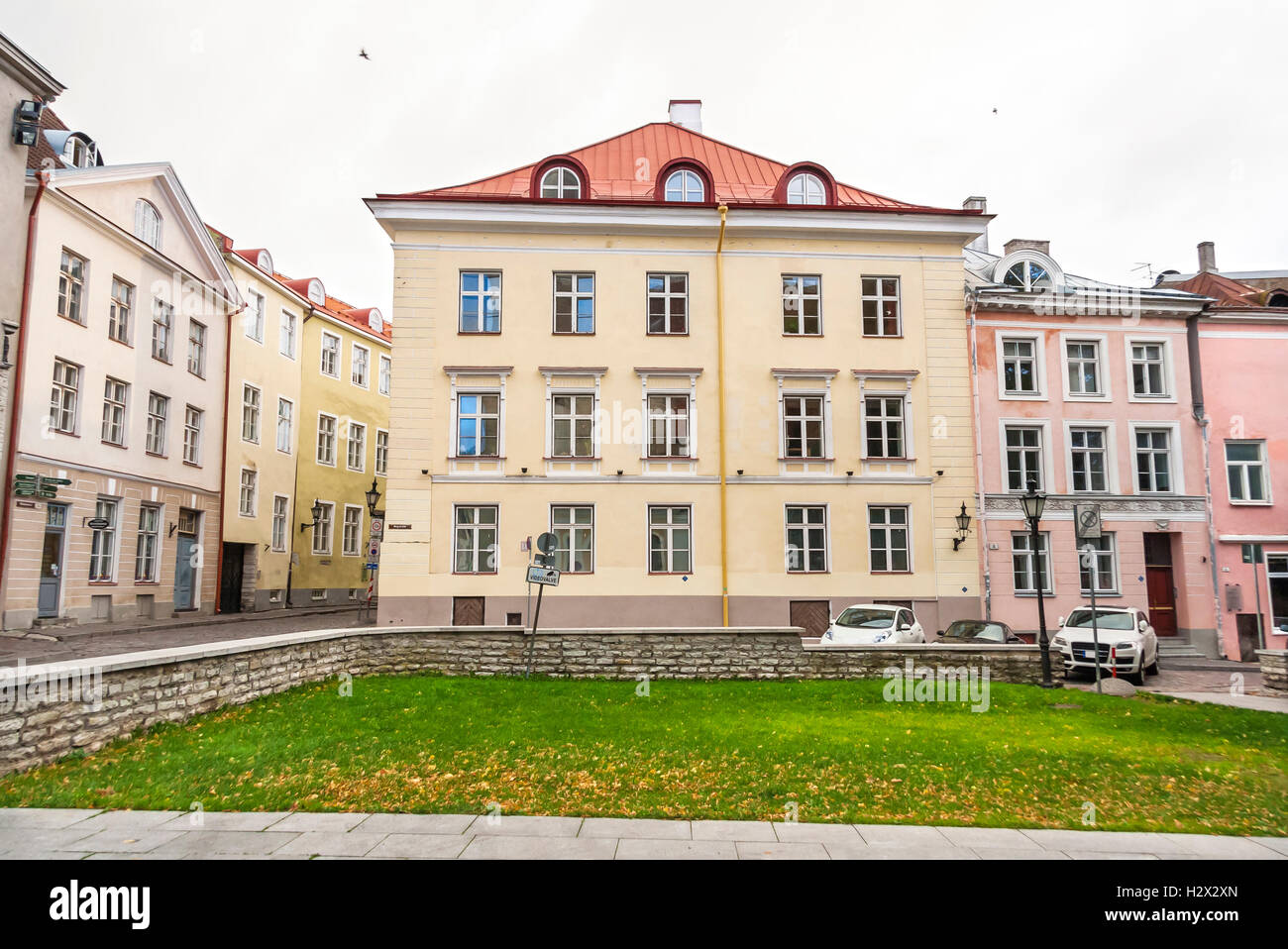 Random building hi-res stock photography and images - Alamy