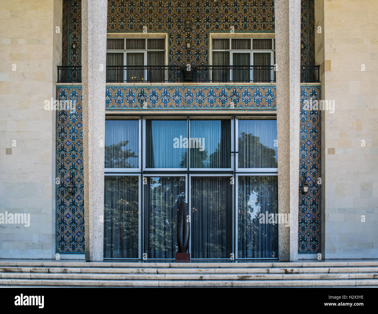 Niavaran palace hi-res stock photography and images - Alamy