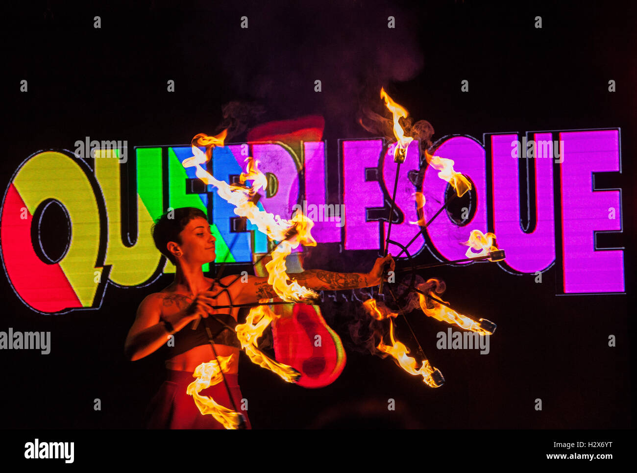 Italian burlesque dancers hi-res stock photography and images - Alamy