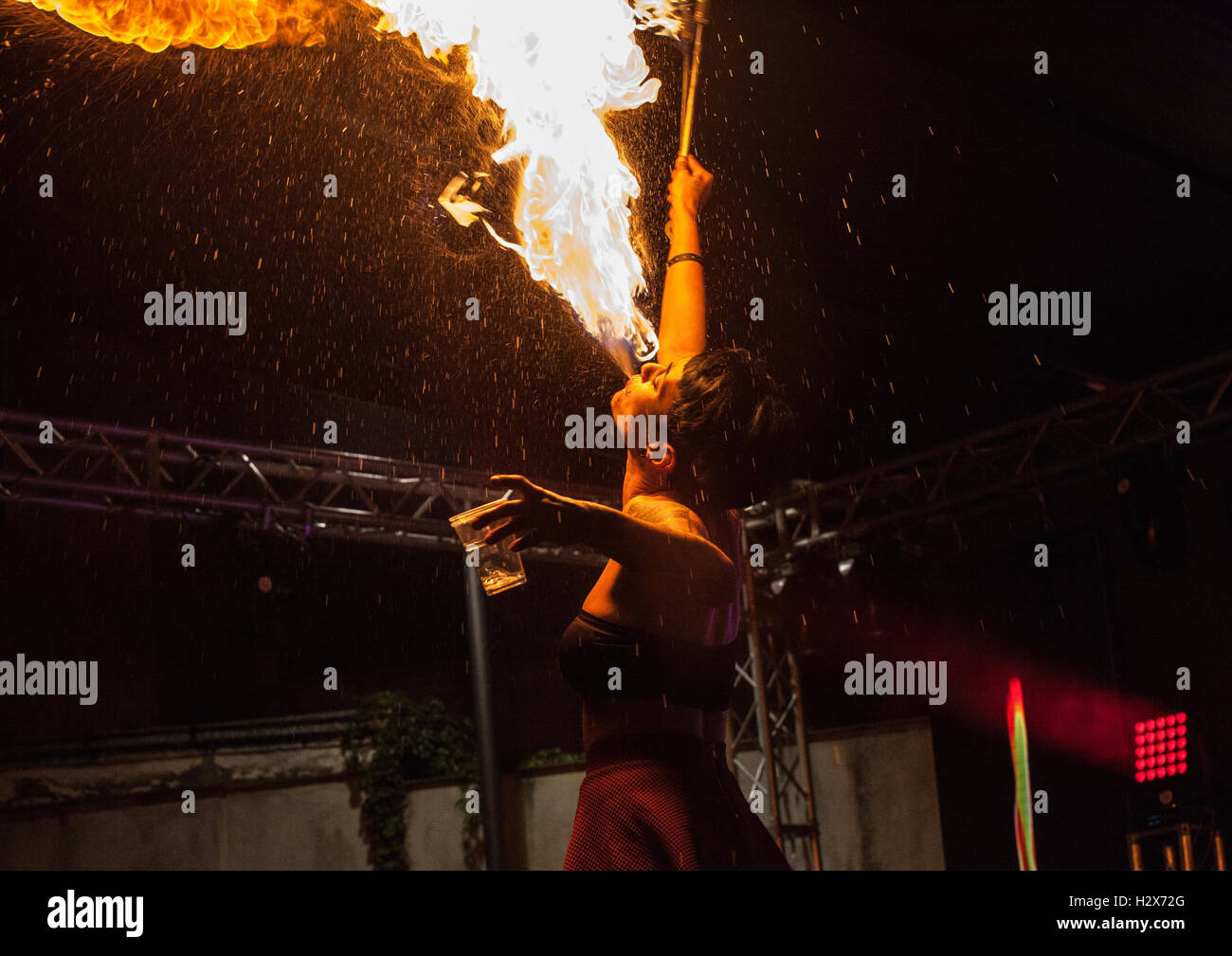 Palermo, Italy. 30th Sep, 2016. Burlesque dancers caught the camera's ...