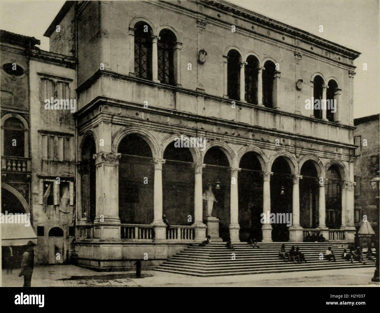 This 1909 work provides a comprehensive study of Renaissance ...