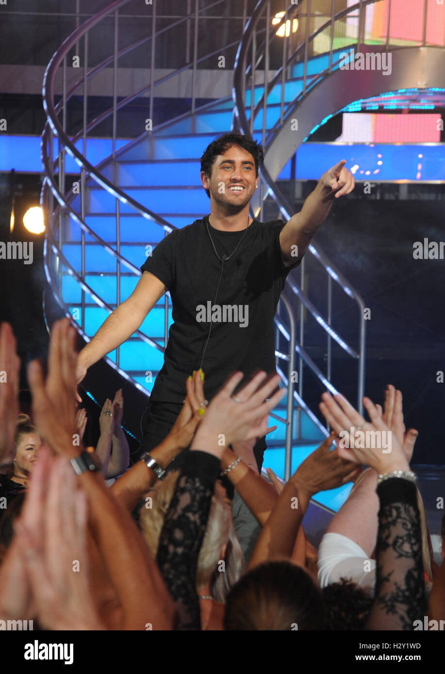 Big Brother' Live Eviction Final Featuring: Hughie Maughan Where ...