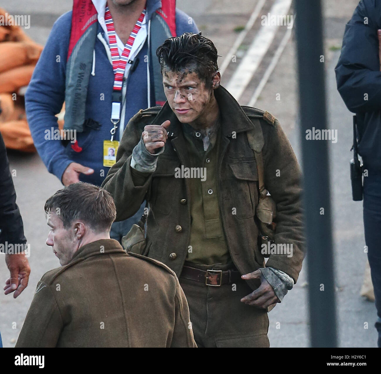 Christopher Nolan continues to film the movie "Dunkirk" in Weymouth ...