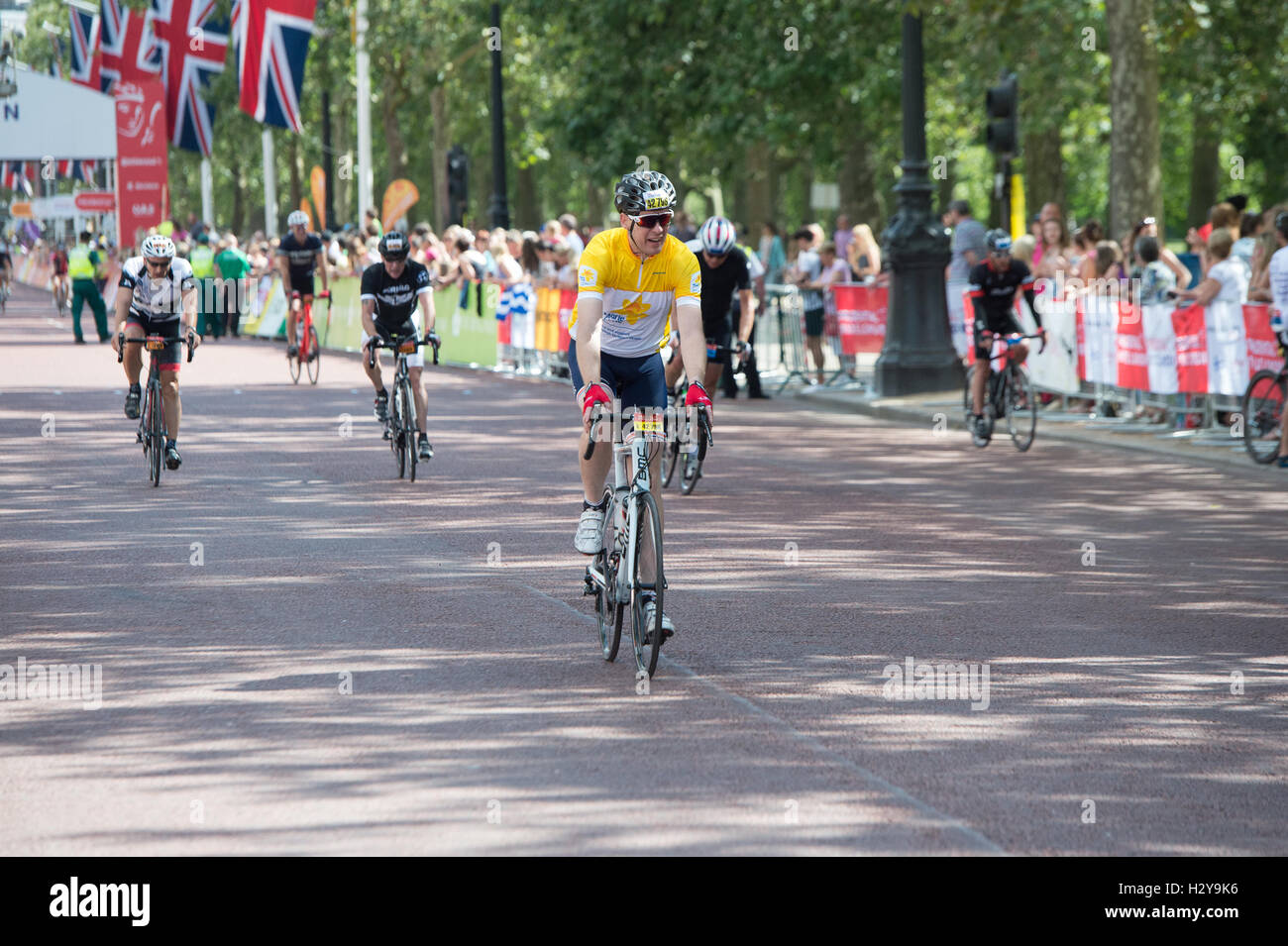 Sunday 31st July 2016elebs and members of the public compete in the ...