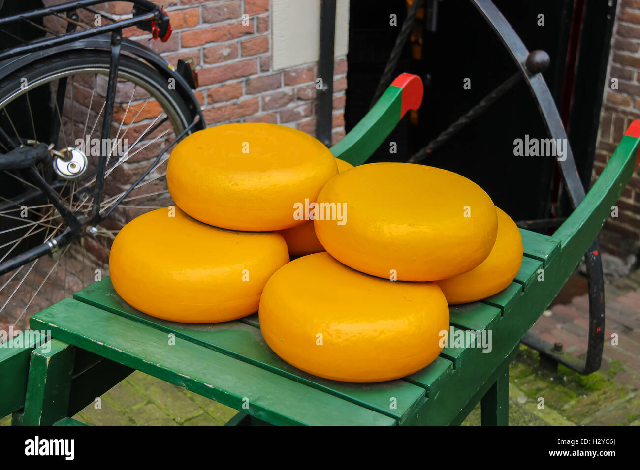 Europe netherlands amsterdam cheese factory hi-res stock photography ...
