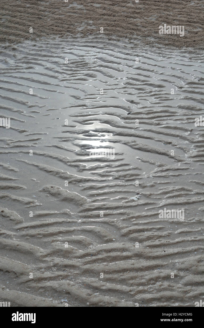Ripples and patters on the beach Stock Photo - Alamy