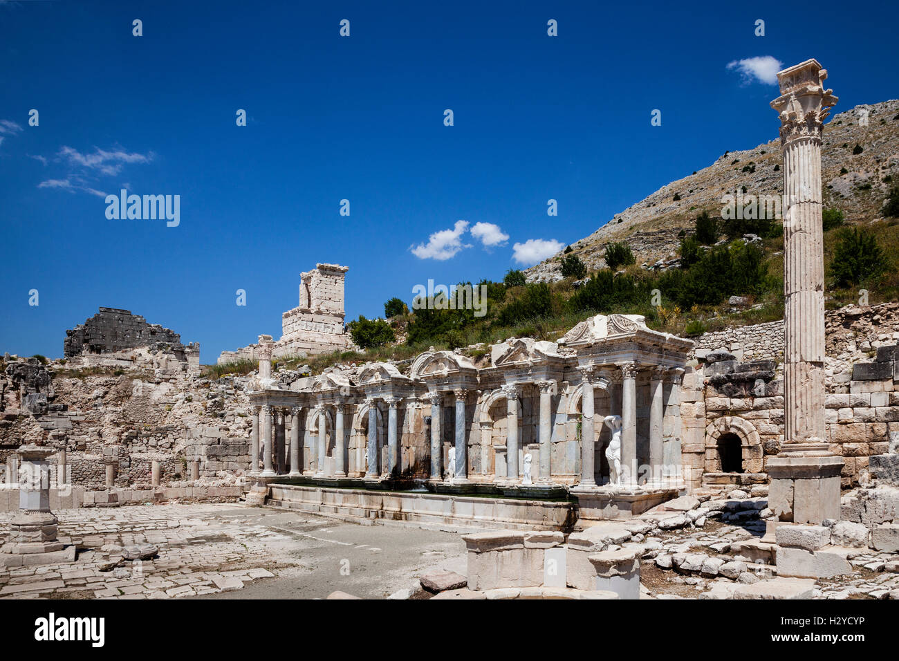 Antoninus Fountain of Sagalassos in Isparta, Turkey Stock Photo - Alamy