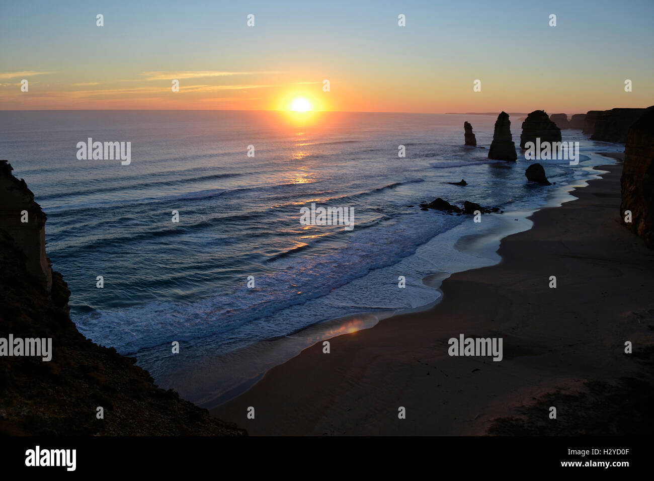 12 apostles sunset hi-res stock photography and images - Alamy