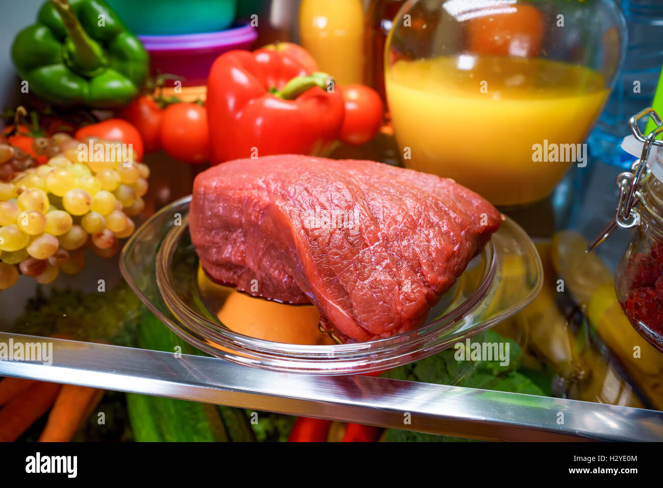 Meat shelf hi-res stock photography and images - Alamy