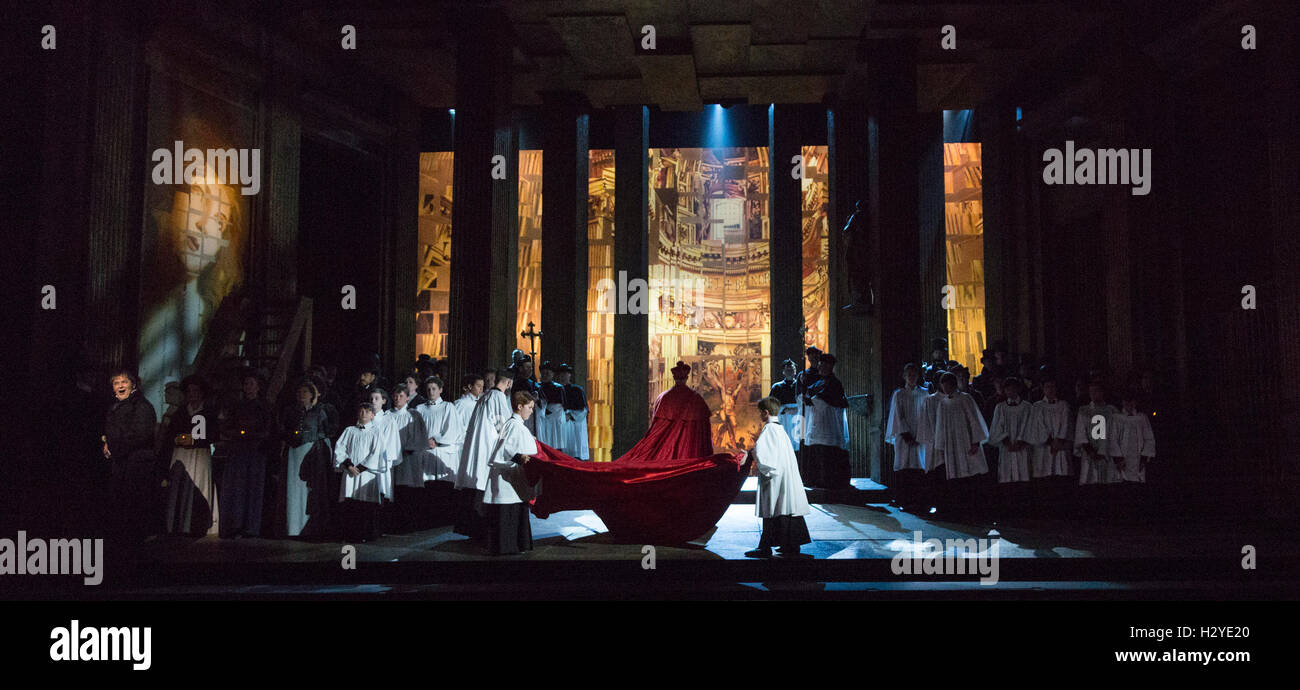 London, UK. 1 October 2016. Craig Colclough (left) as Scarpia with Boys ...
