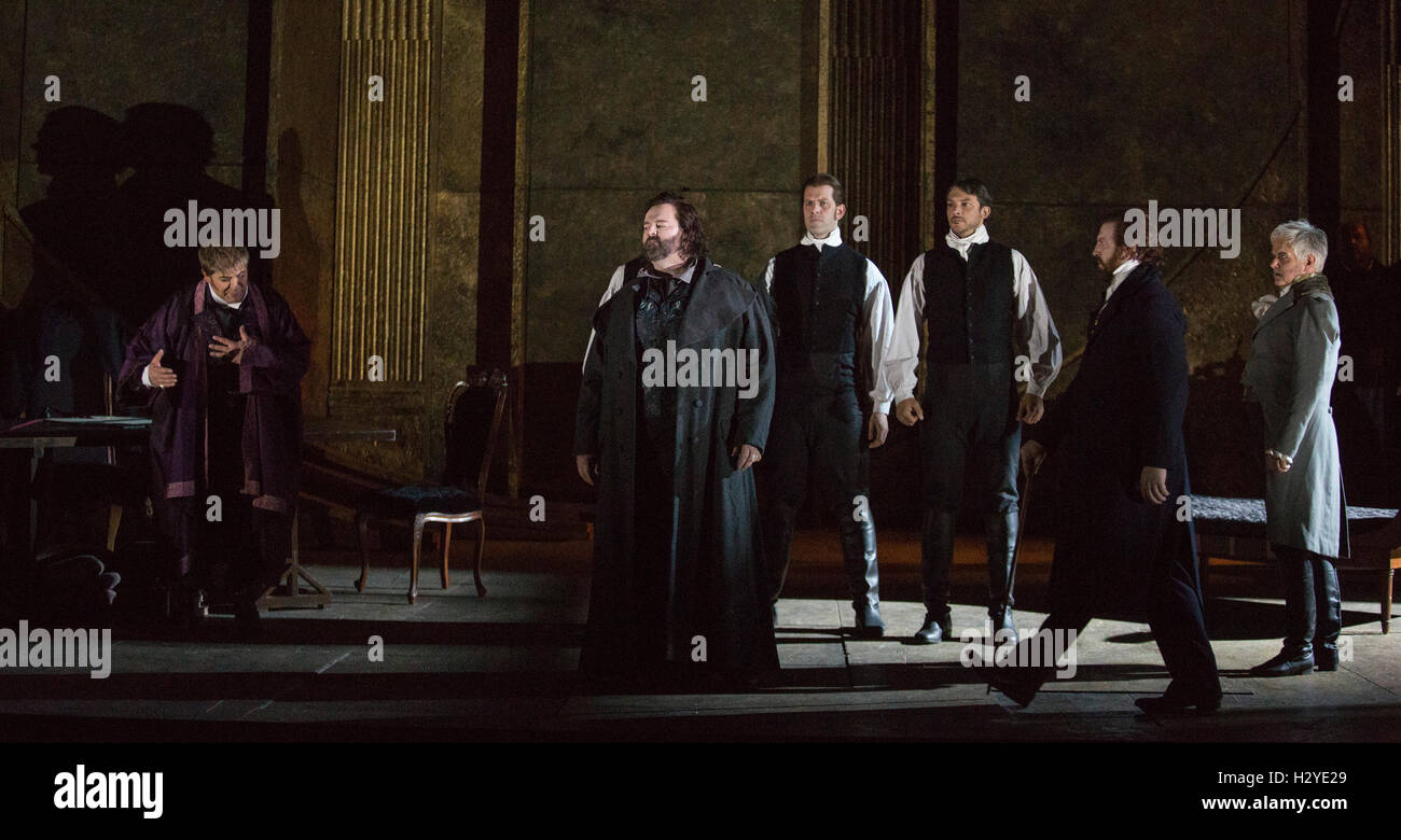 London, UK. 1 October 2016. Craig Colclough as Scarpia and Gwyn Hughes ...