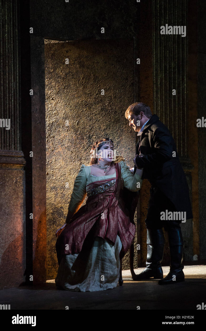 London, UK. 1 October 2016. Keri Alkema as Tosca and Craig Colclough as ...