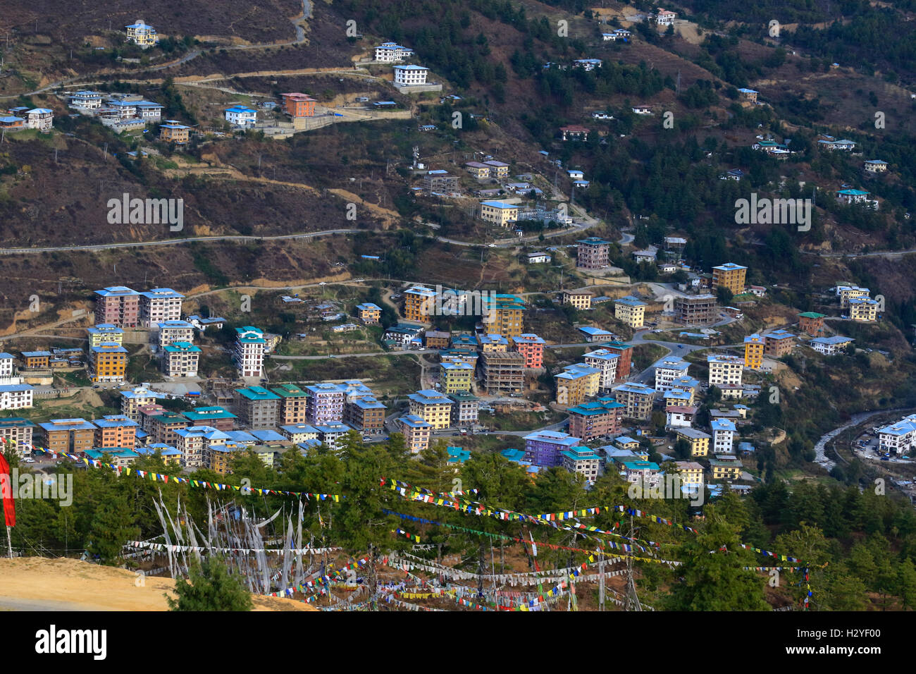 Bhutan thimphu cityscape mountains hi-res stock photography and images ...