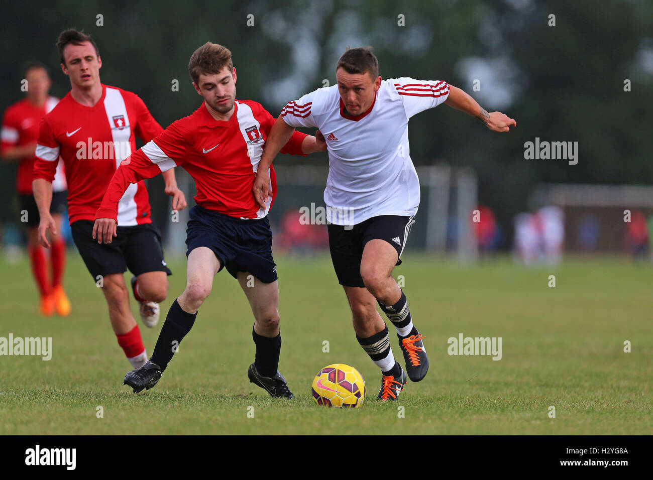 FC Stepney (white) vs Top Red (red/black), Hackney & Leyton Sunday ...