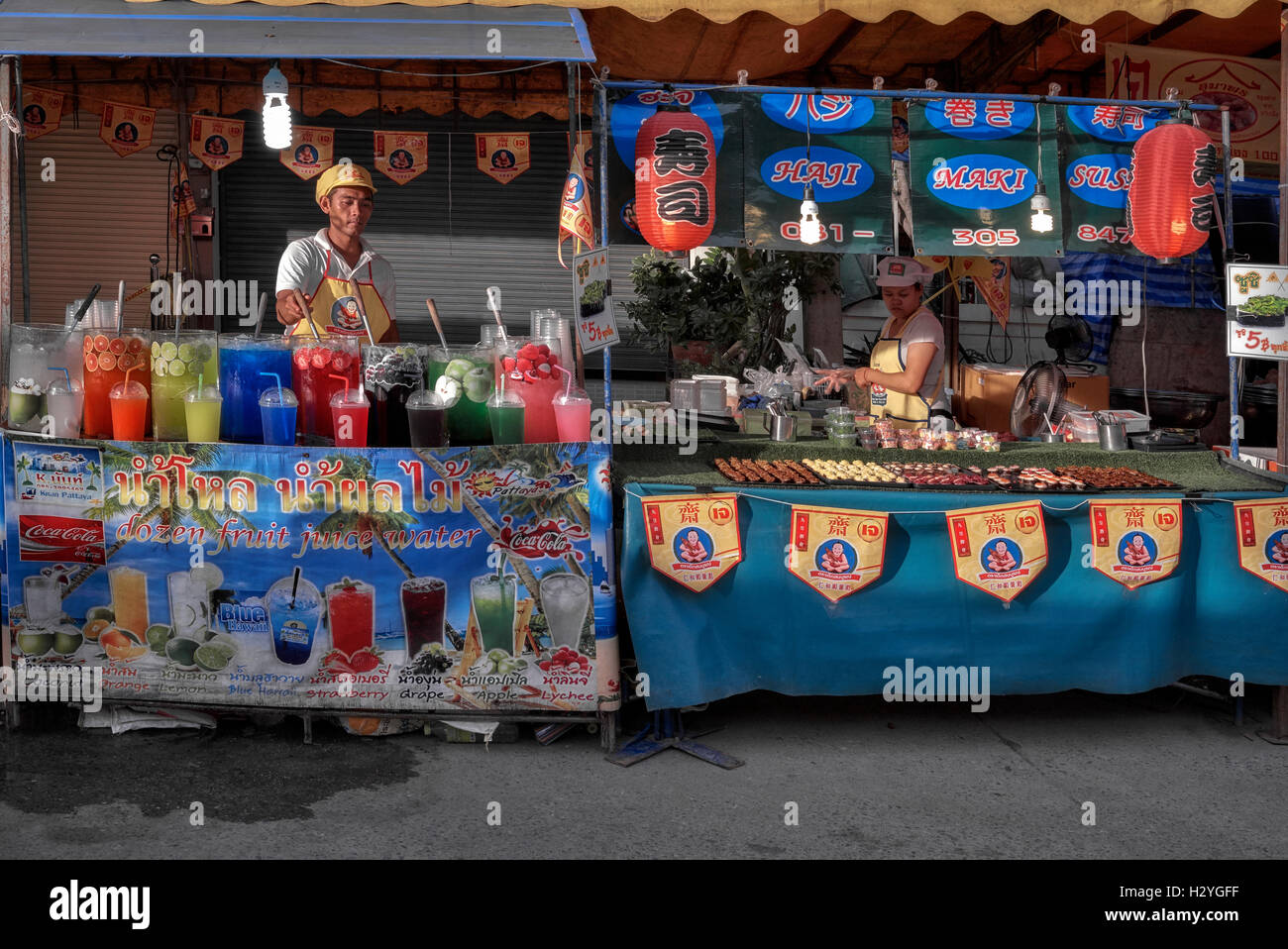 Fruit juice stall hi-res stock photography and images - Alamy