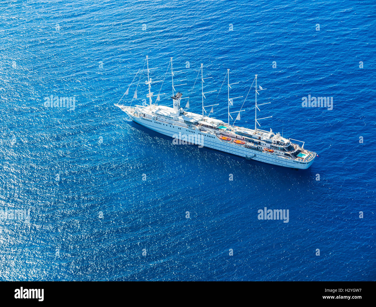 English sailing ship hi-res stock photography and images - Alamy
