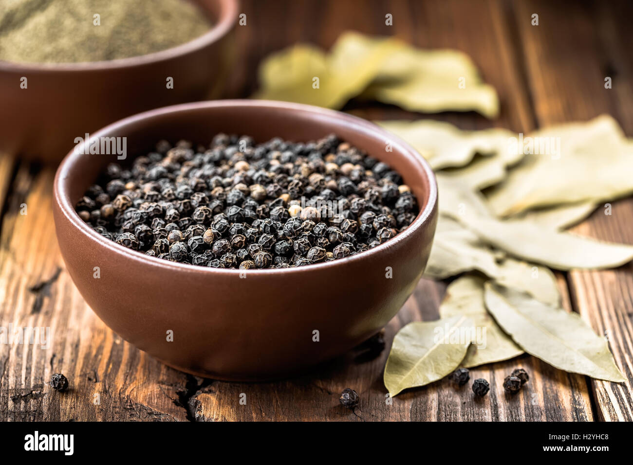 Pile black pepper powder hi-res stock photography and images - Alamy