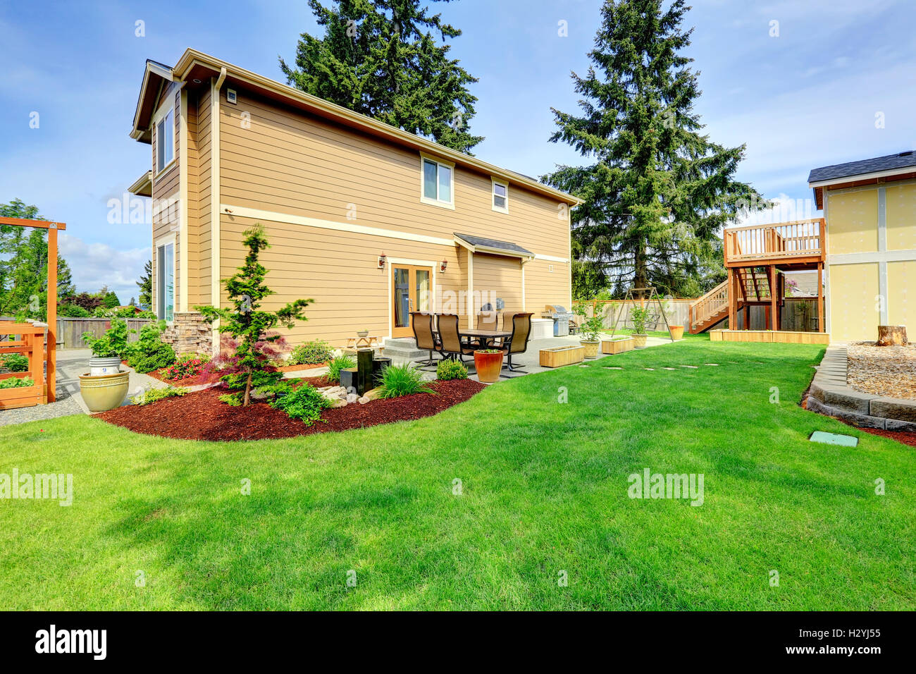 Summer backyard view Stock Photo - Alamy