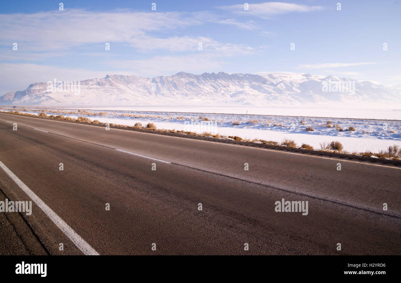 Lonesome Road Winter Freeze Utah Mountain Highway Salt Flats Stock ...