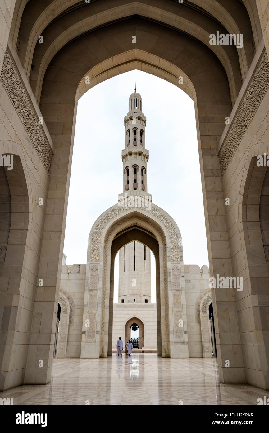 Grand Sultan Qaboos Mosque Stock Photo - Alamy