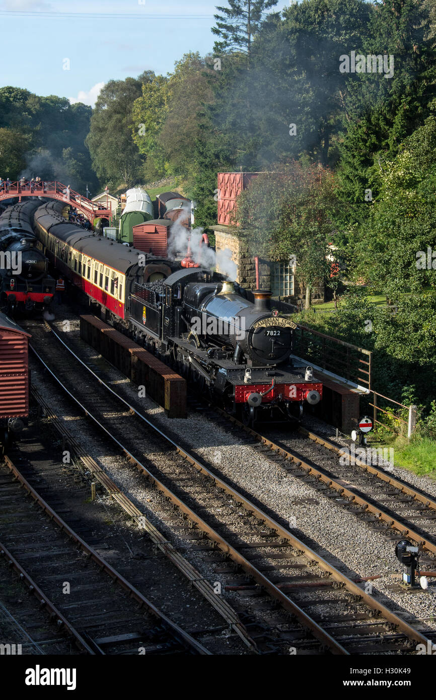 7822 Foxcote Manor on the North Yorkshire Moors Railway.Welsh Steam ...
