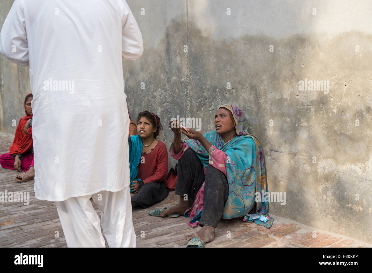Street Beggars In Pakistan