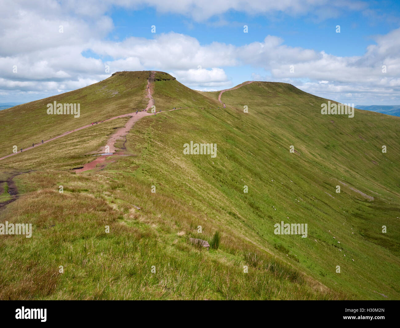 The twin summits of Corn Du (L) and Pen y Fan (R), the highest peaks in ...