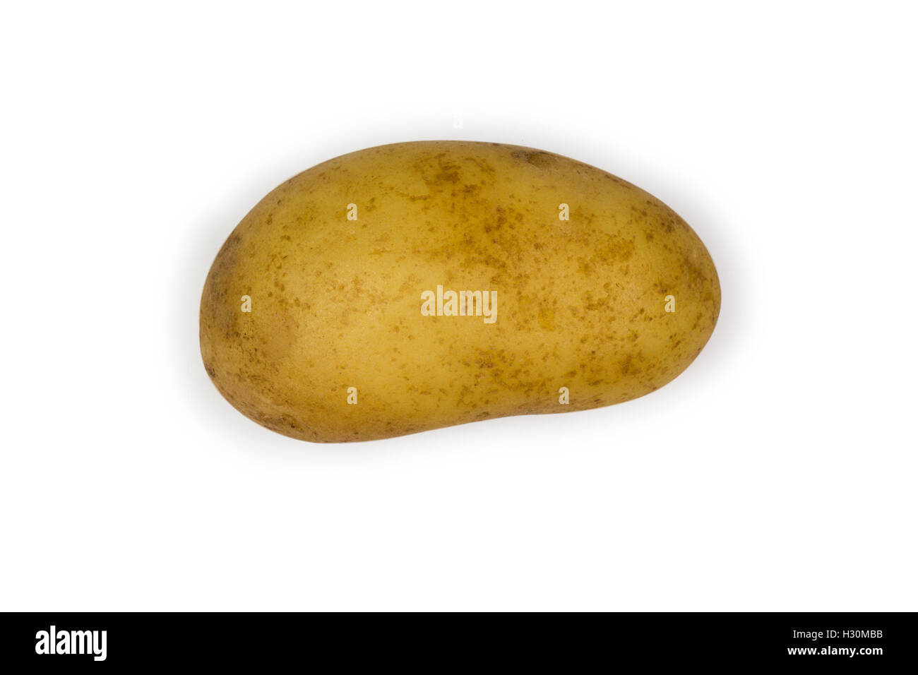 Single potatoe isolated on white with clipping path Stock Photo - Alamy