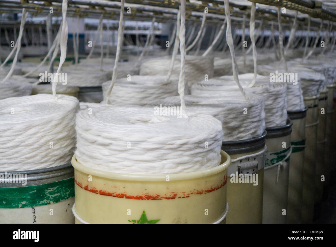 Cotton spinning machine machines hi-res stock photography and images ...