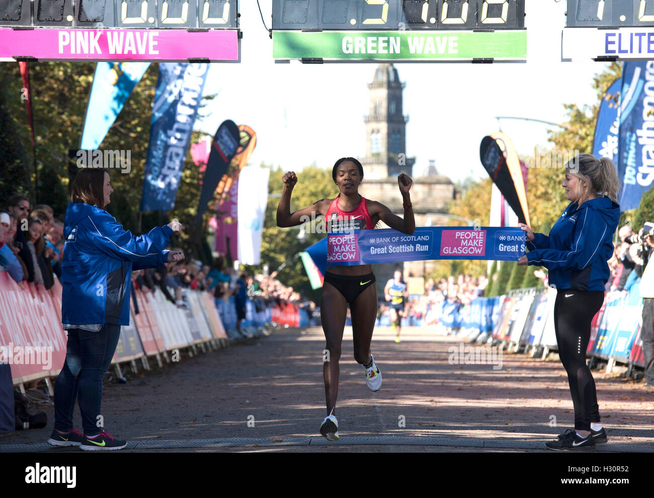 Kenyan athlete Betsy Saina celebrates her victory in the women's Elite ...