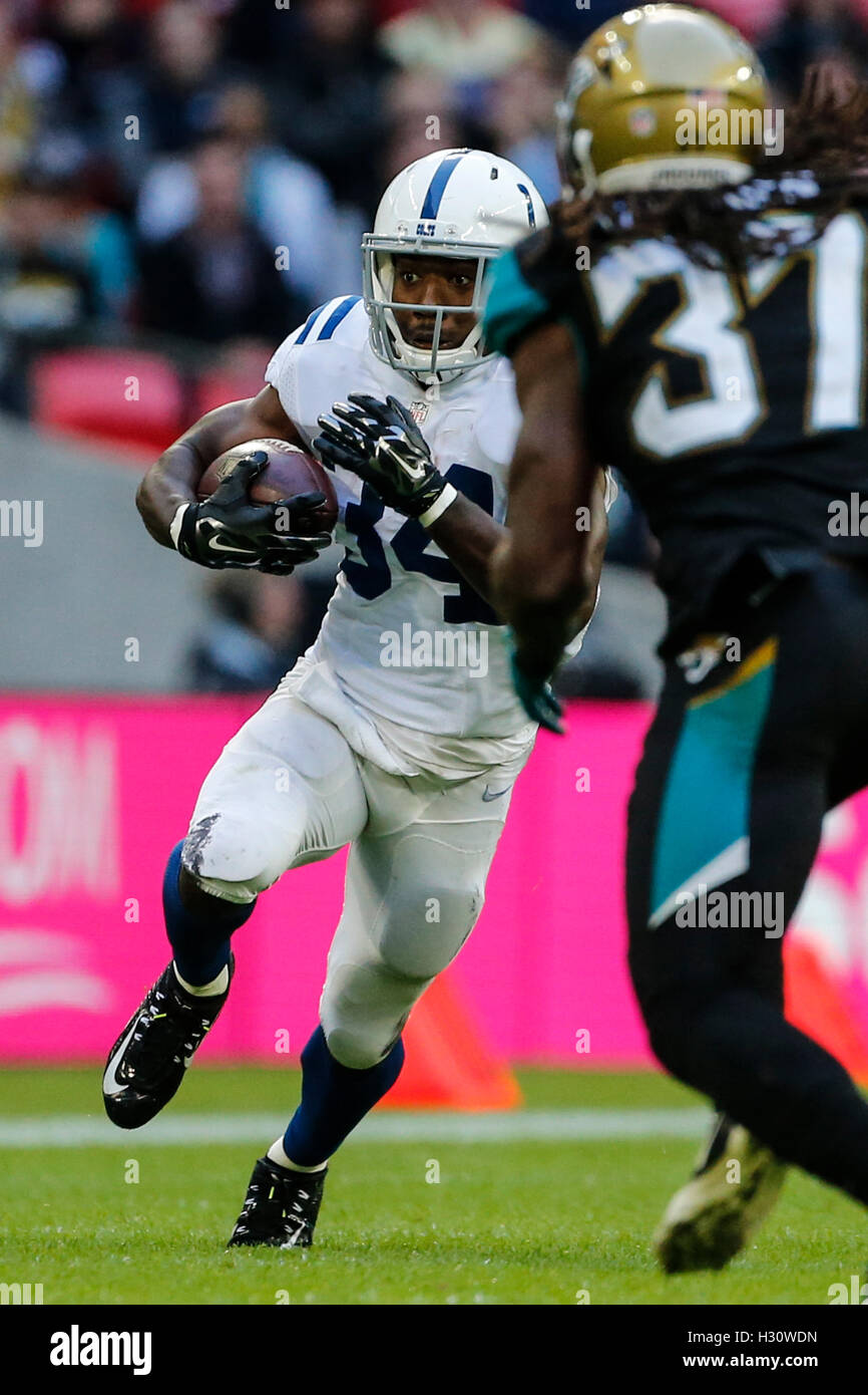 Nfl indianapolis colts running back hi-res stock photography and images ...