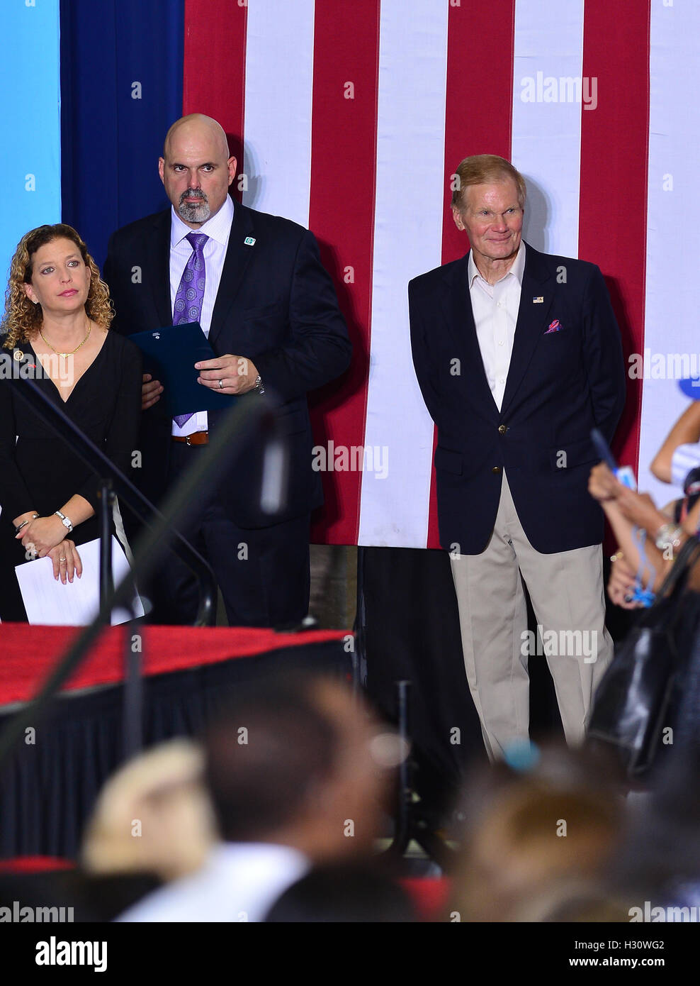 Debbie wasserman schultz hi-res stock photography and images - Alamy