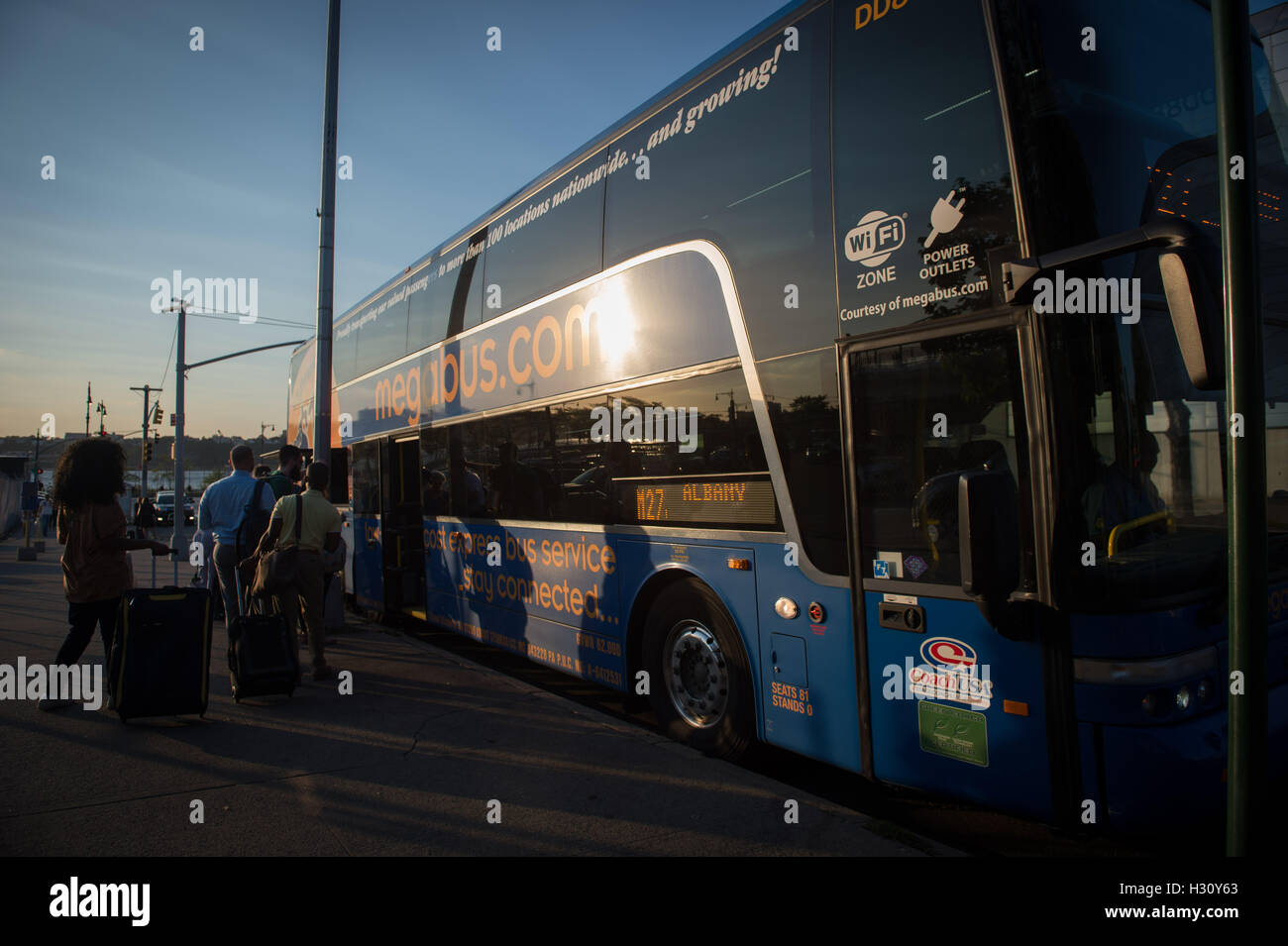 Boltbus hi-res stock photography and images - Alamy