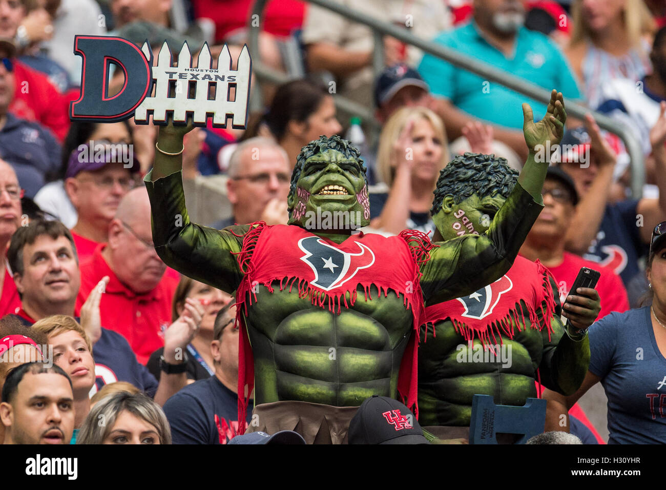 Houston, Texas, USA. 2nd Oct, 2016. A Houston Texans fan dressed as The ...