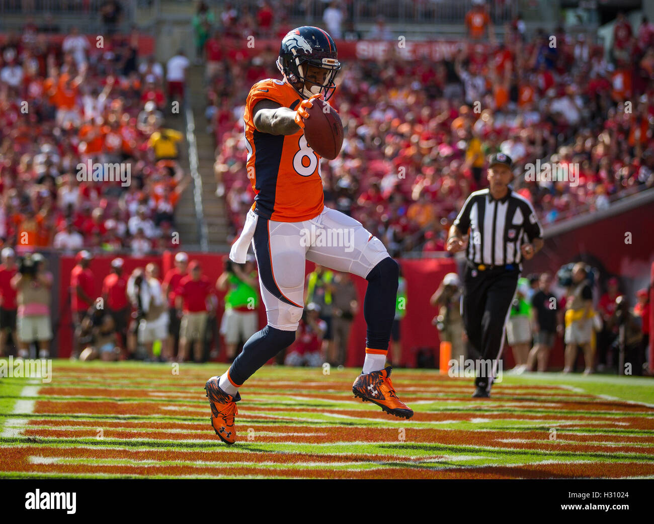 Florida, USA. 2nd Oct, 2016. LOREN ELLIOTT | Times .Denver Broncos wide ...