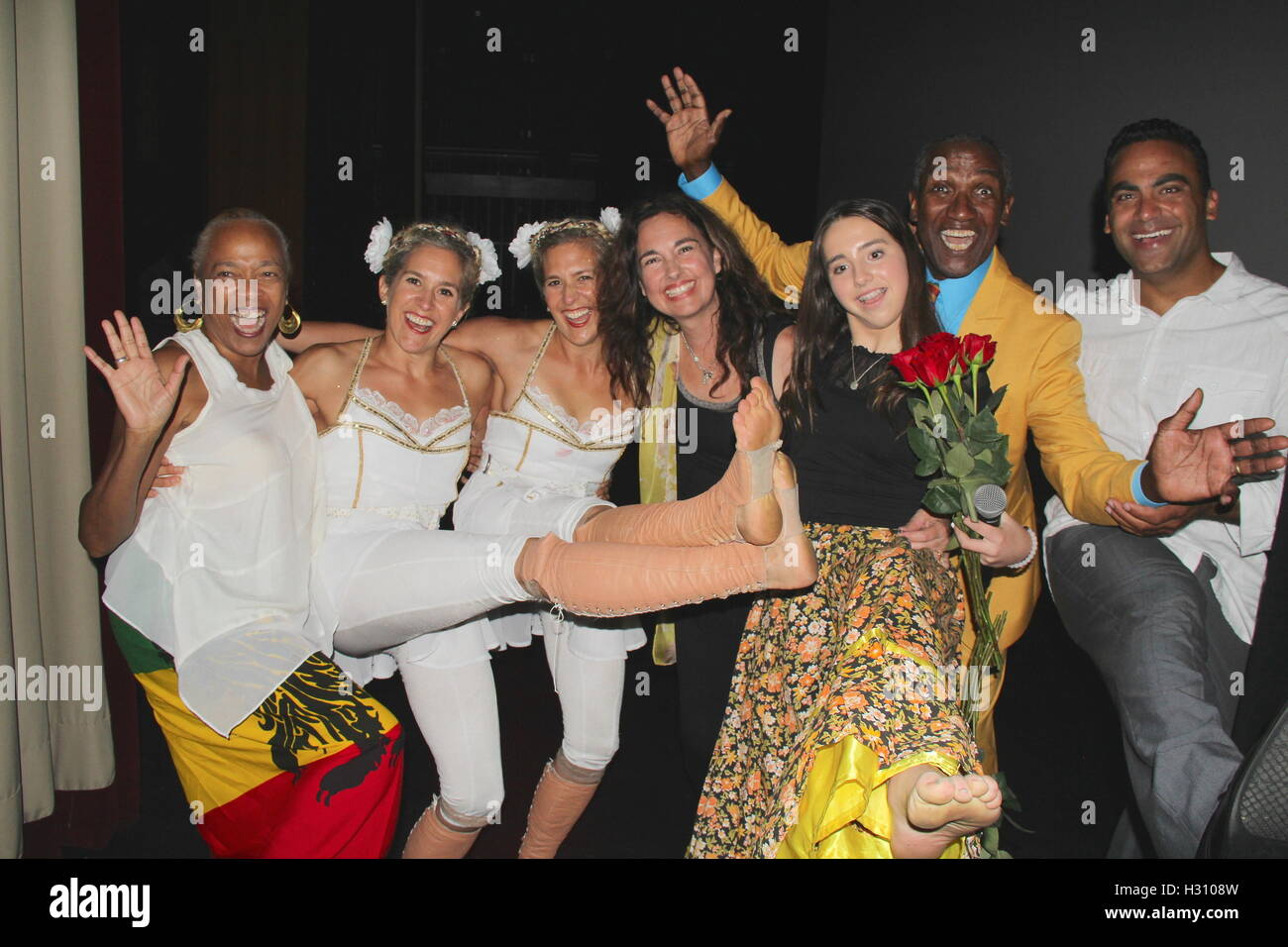 Hollywood, California, USA. 1st Oct, 2016. I15859CHW.Starr Parodi's ...