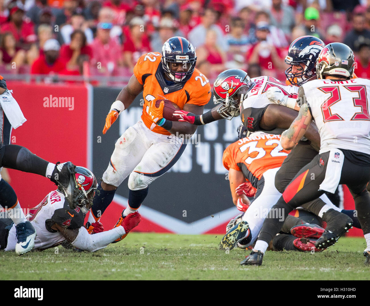 Florida, USA. 2nd Oct, 2016. LOREN ELLIOTT | Times.Denver Broncos ...