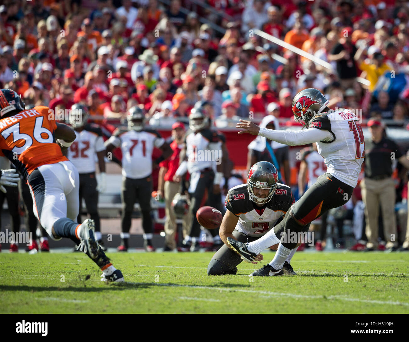 Florida, USA. 2nd Oct, 2016. LOREN ELLIOTT | Times .Tampa Bay ...