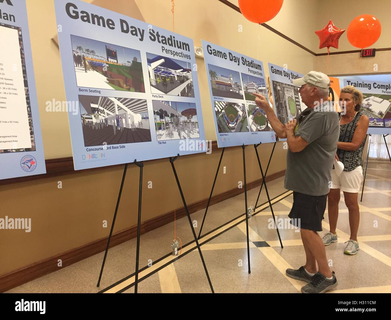 Florida, USA. 27th Sep, 2016. MEGAN REEVES | Times.Gerry Mack, left ...