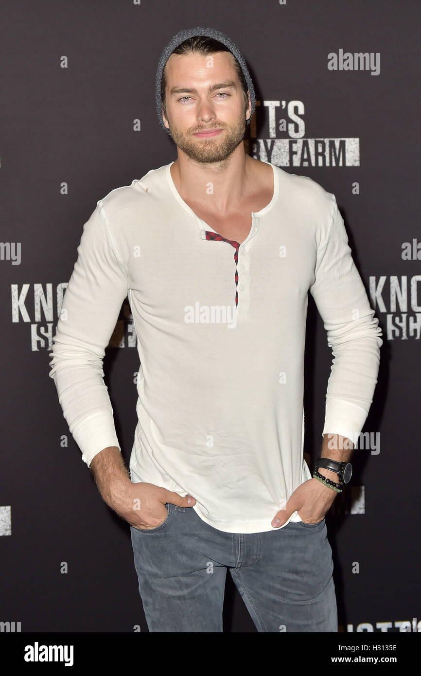 Buena Park, USA. 30th Sep, 2016. Pierson Fode at 'Knott's Scary Farm ...