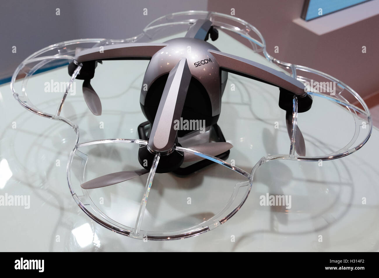 Secom hi-res stock photography and images - Alamy