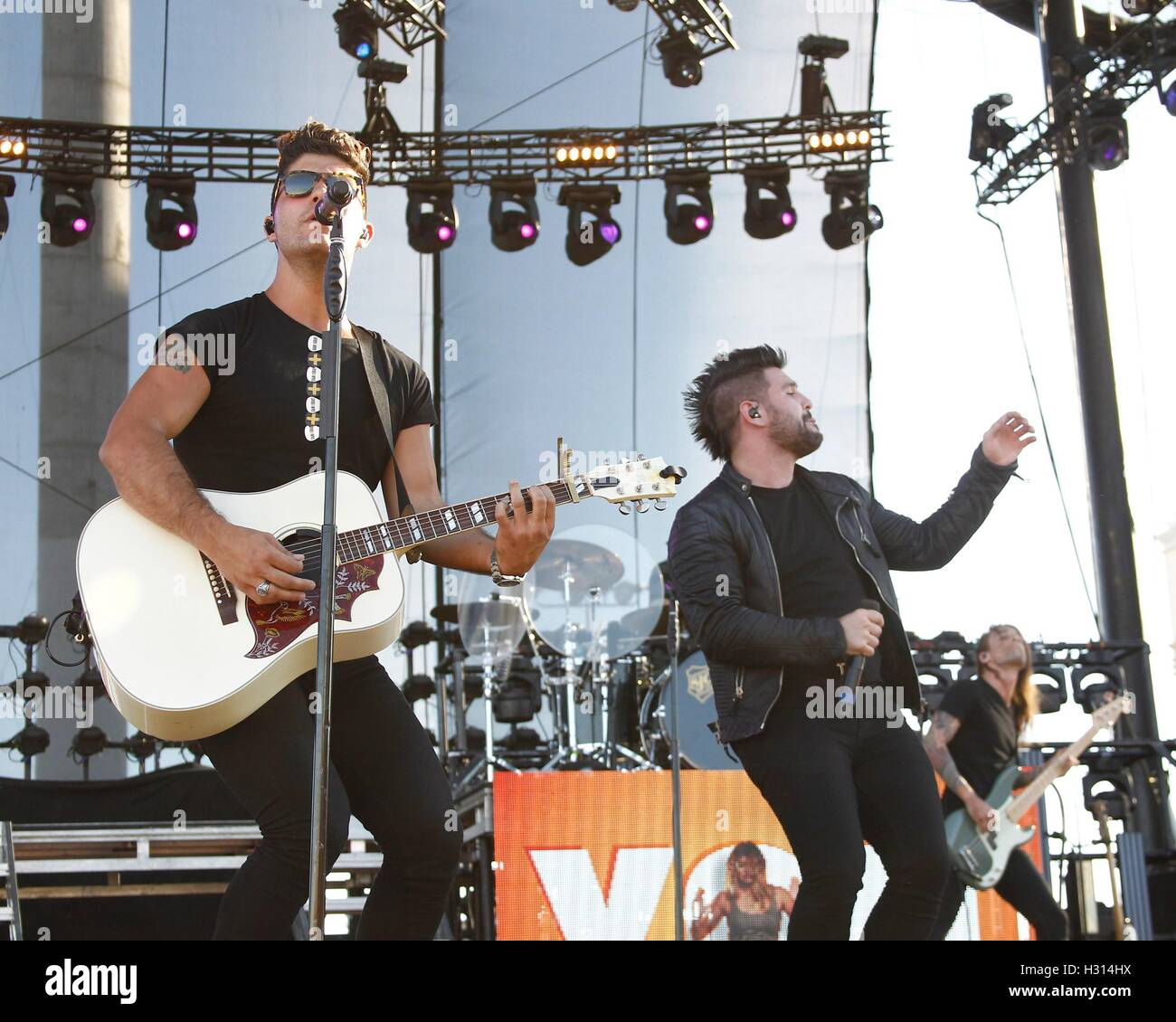 Las Vegas, NV, USA. 2nd Oct, 2016. Dan Shay in attendance for 2nd ...
