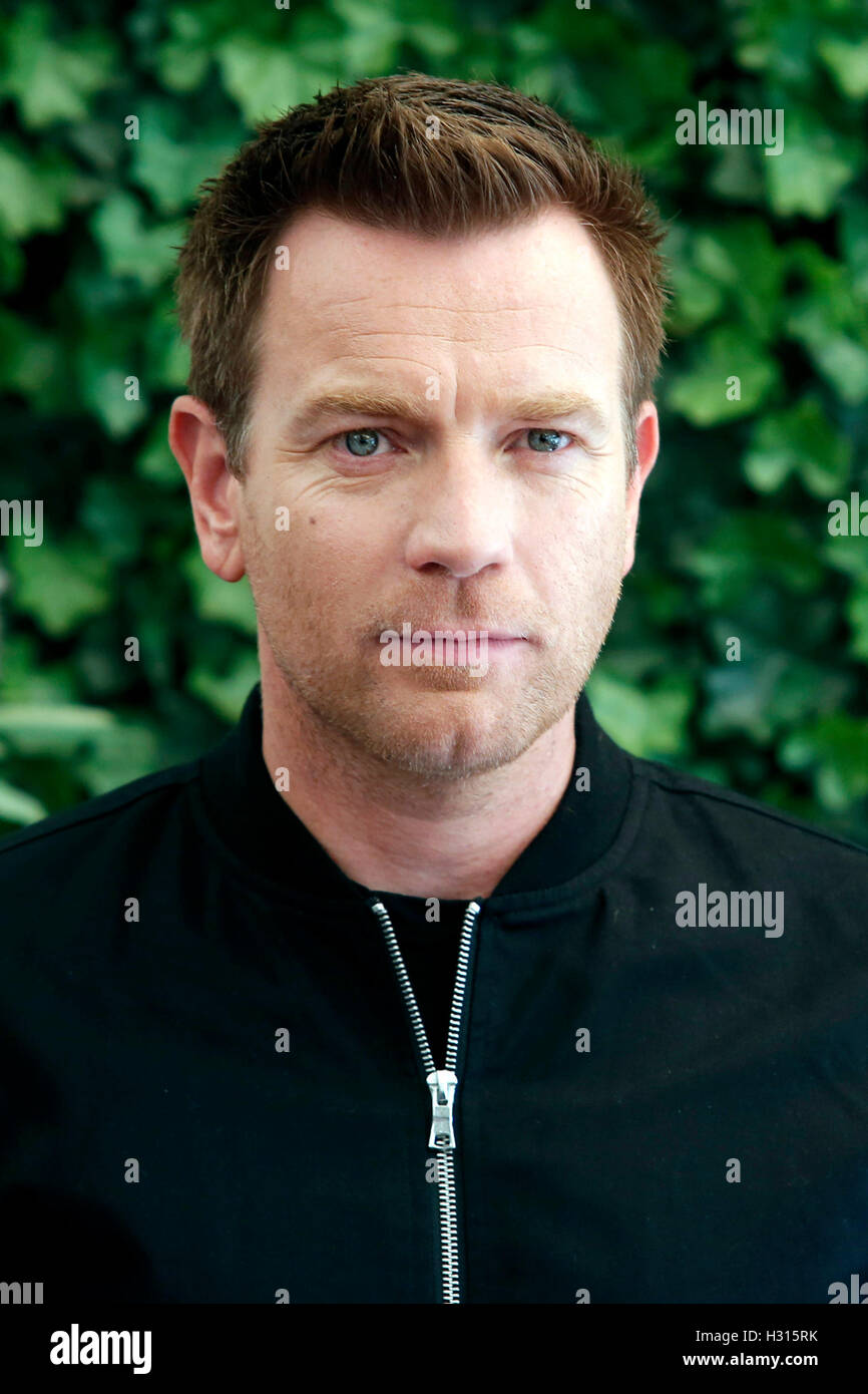 Ewan mcgregor hi-res stock photography and images - Alamy
