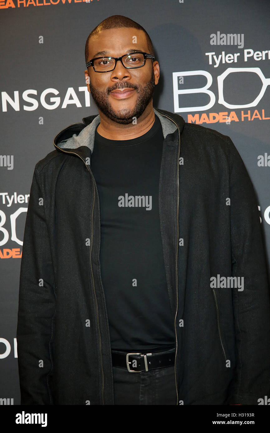 Madea Tyler Perry High Resolution Stock Photography and Images - Alamy