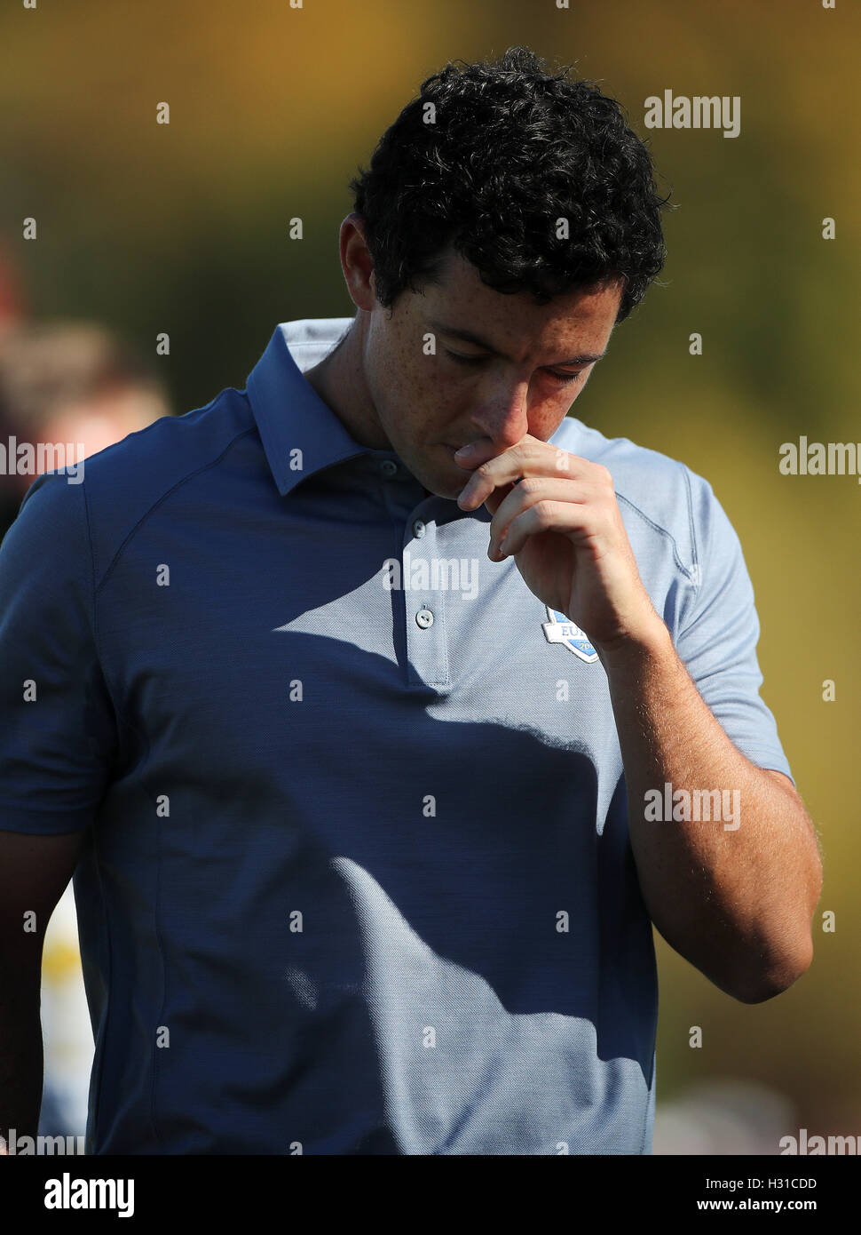 Europe's Rory McIlroy looks dejected during the singles matches on day ...