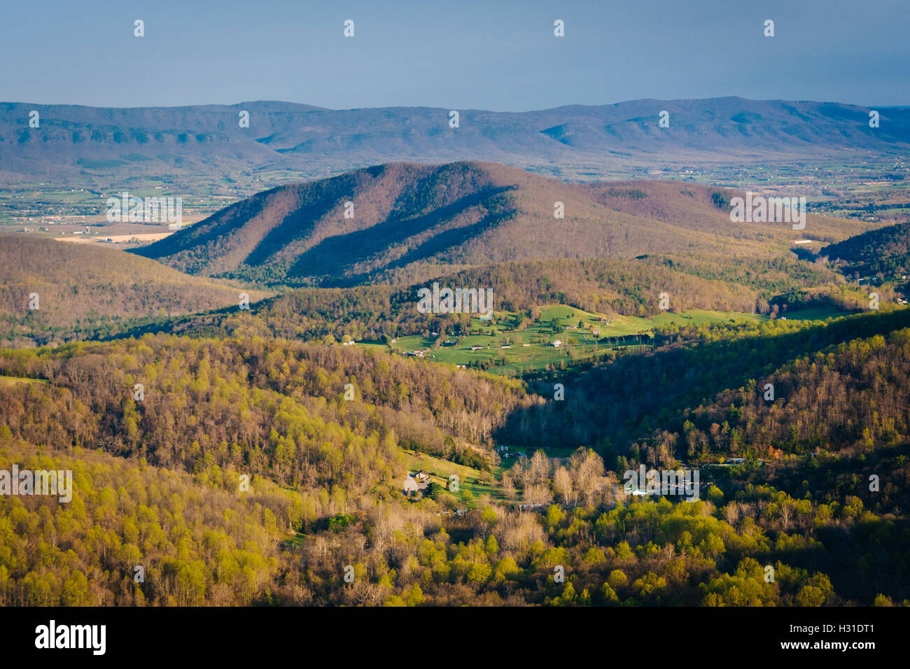 Spring view of the Blue Ridge and Shenandoah Valley from Skyline Drive ...
