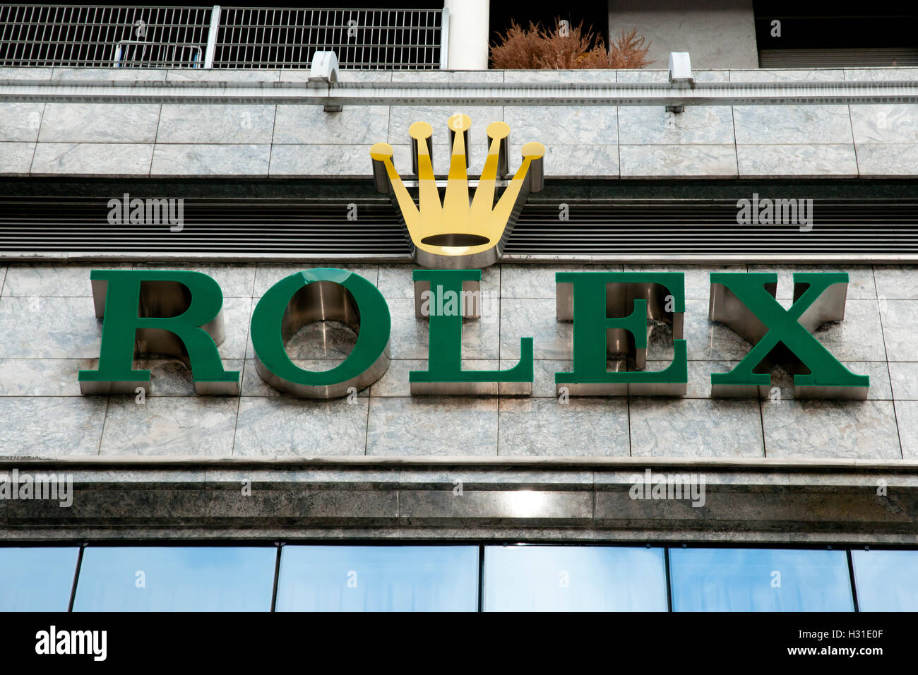 Rolex symbol hi-res stock photography and images - Alamy