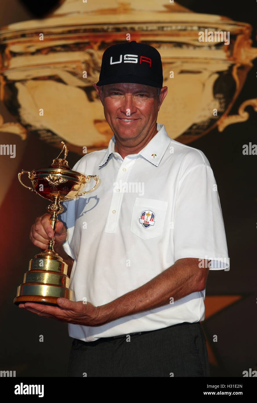 USA team captain Davis Love III celebrates with the trophy after the ...